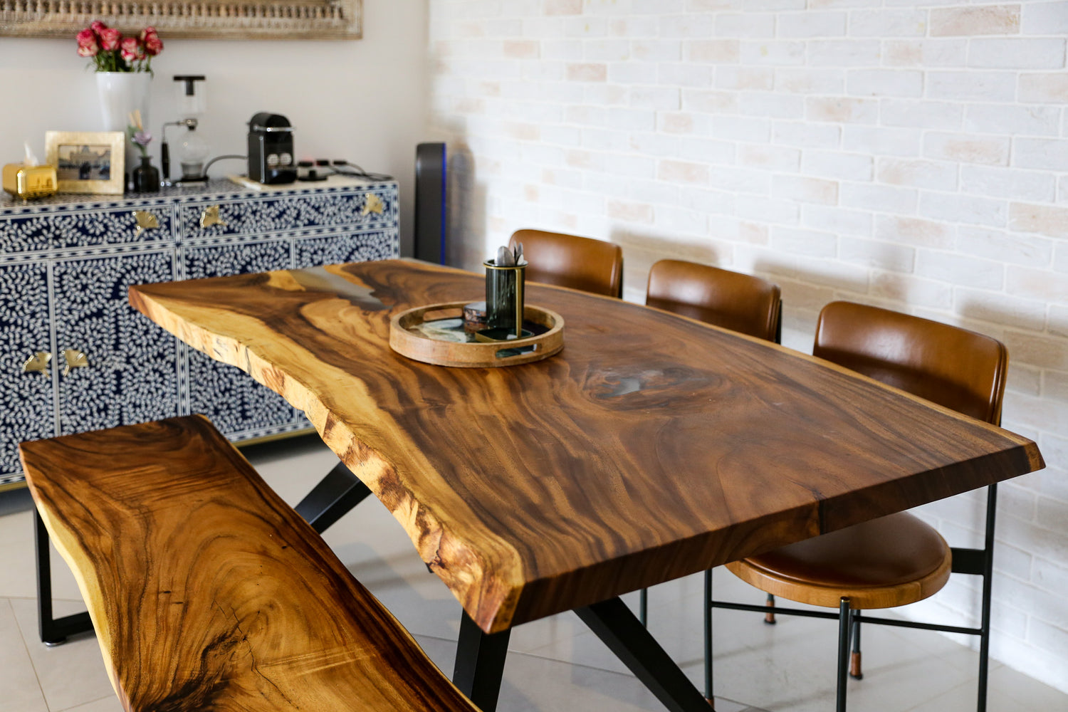 3 Reasons Why Wood Slab Benches Beat Chairs: A Practical Choice ...